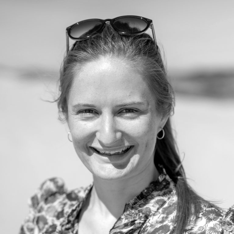 Himmel, hav og hæklede halstørklæder - Muusmann Forlag